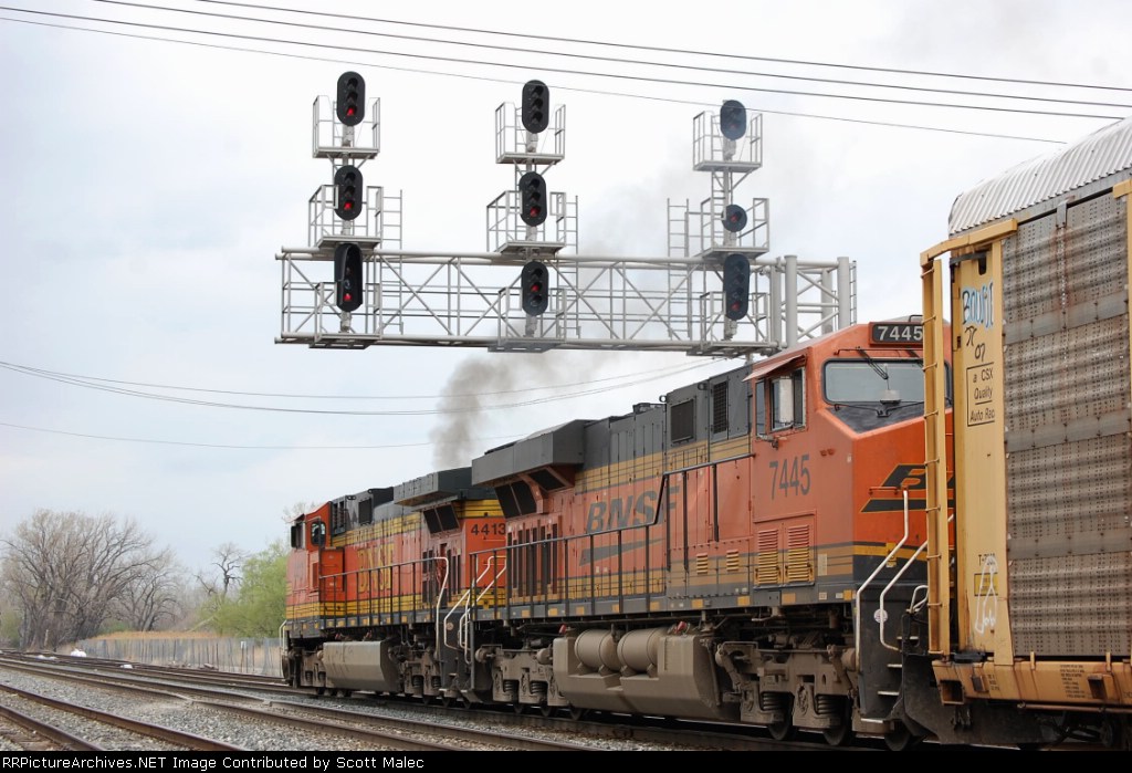 BNSF 4413 & 7445